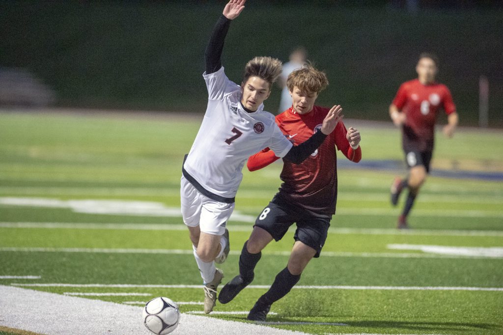 Unbeaten Cougars pull away from EF, advance to quarterfinals - Herald ...